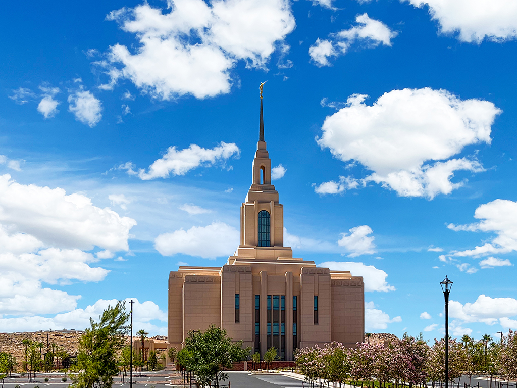 Red Cliffs Utah Temple | K. Bradley Washburn Art & Design
